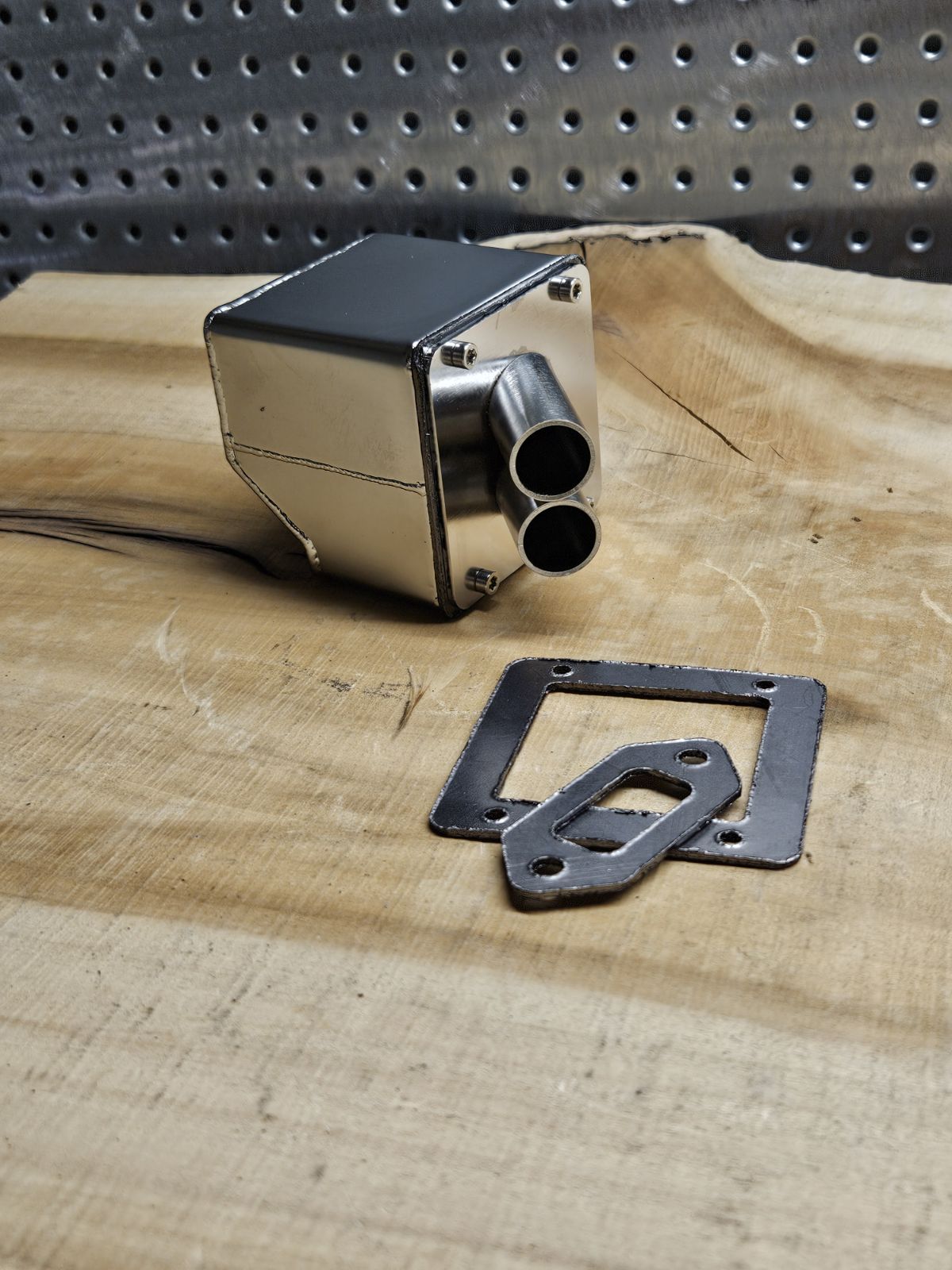 372XP / 365 HUSQVARNA MUFFLER – Performance Saw